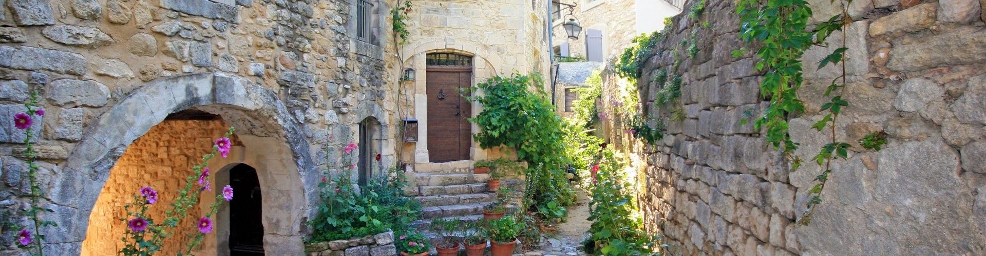Oppède-le-Vieux, le charme d’un village perché du Luberon - Blog